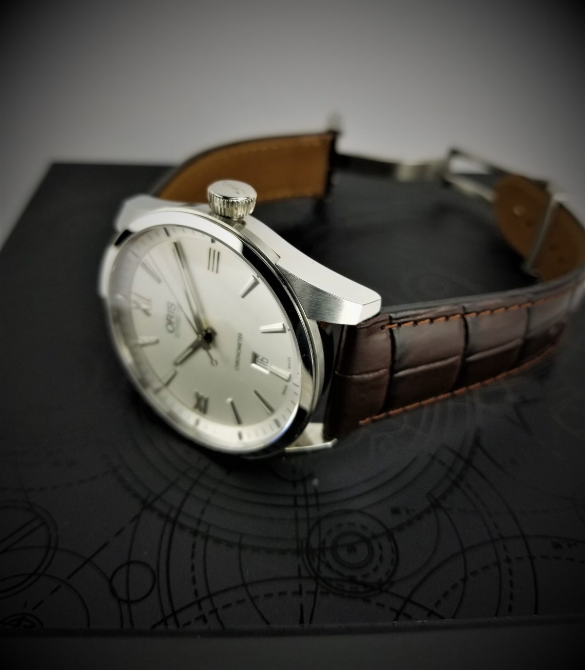 Oris Artix Chronometer Date 42mm – LBA Exquisite Time Pieces